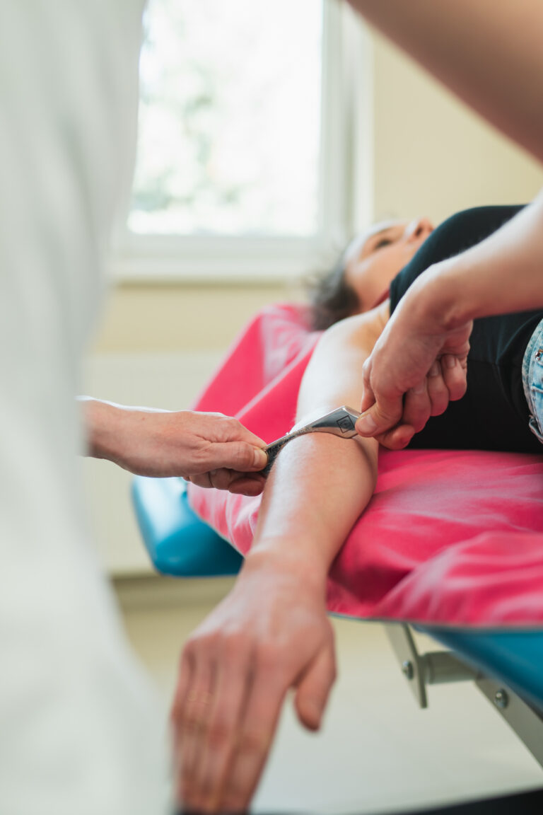 Entezopatia nadkłykcia bocznego kości ramiennej - "łokieć tenisity ...